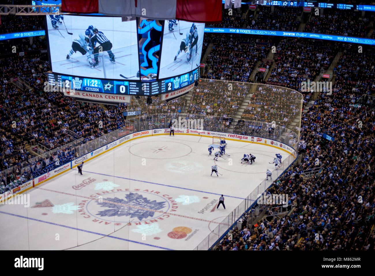 Toronto maple leafs hi-res stock photography and images - Alamy
