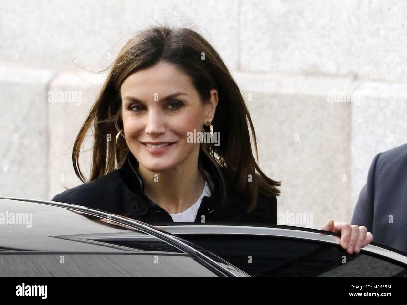 REINA LETIZIA TALLERES OFICIOS TEATRO REAL MADRID LETIZIA ORTIZ ...