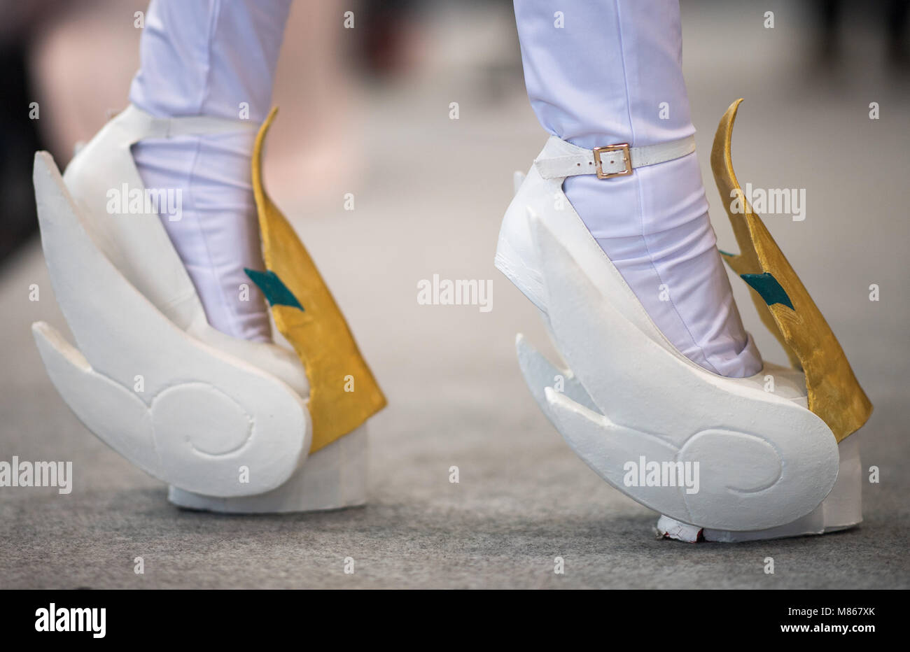 Leipzig, Germany. 15 March 2018, Cosplayer Claudia wearing eye-catching ...