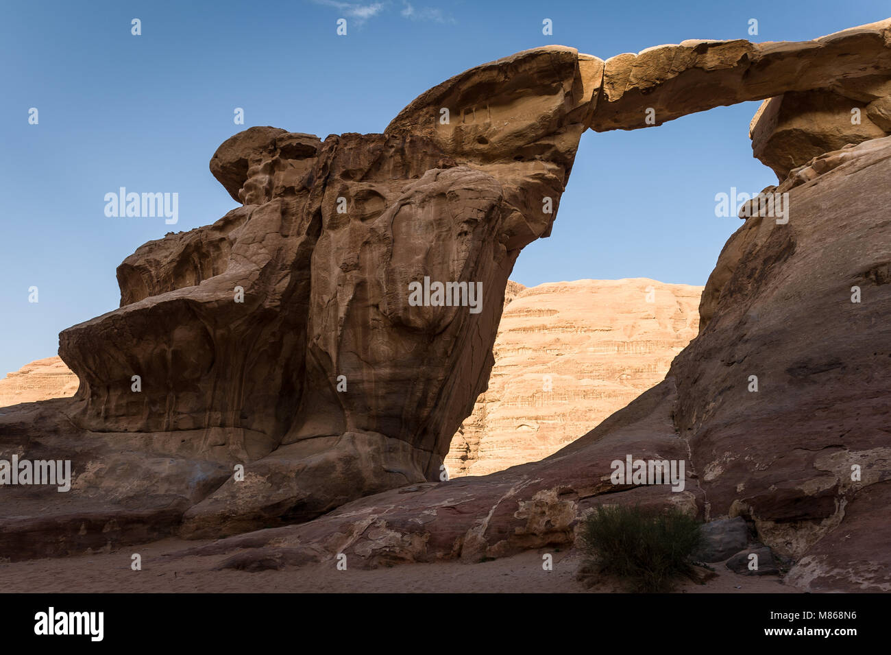 Um Fruth rock bridge in the Wadi Rum desert in Jordan Stock Photo - Alamy