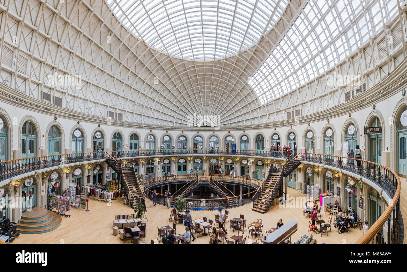 Leeds corn exchange interior panorama hi-res stock photography and ...