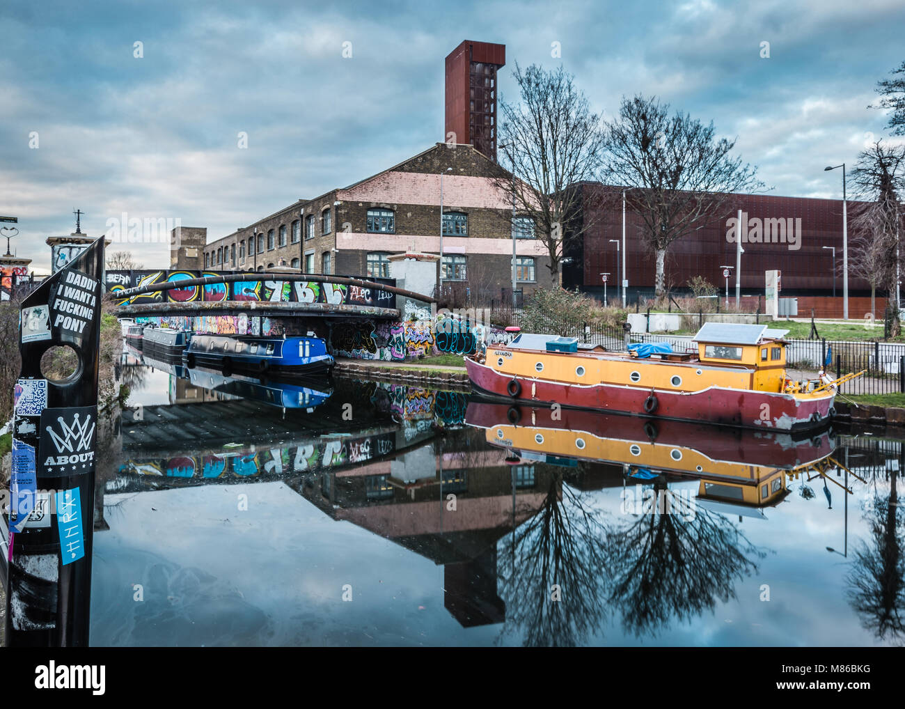 Hackney wick hi-res stock photography and images - Alamy