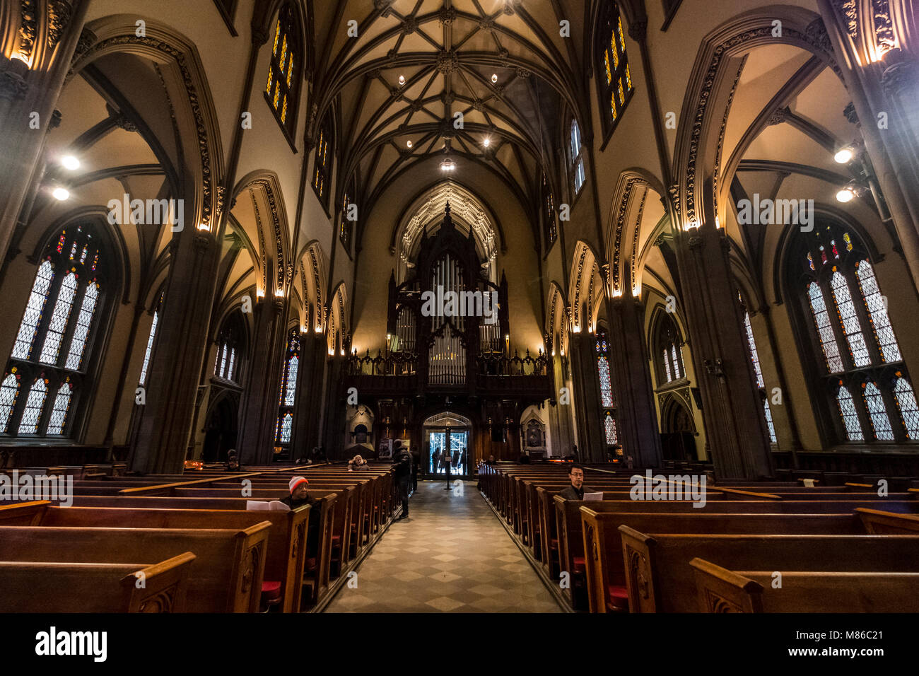 New York City, interiors of Trinity Church Stock Photo - Alamy