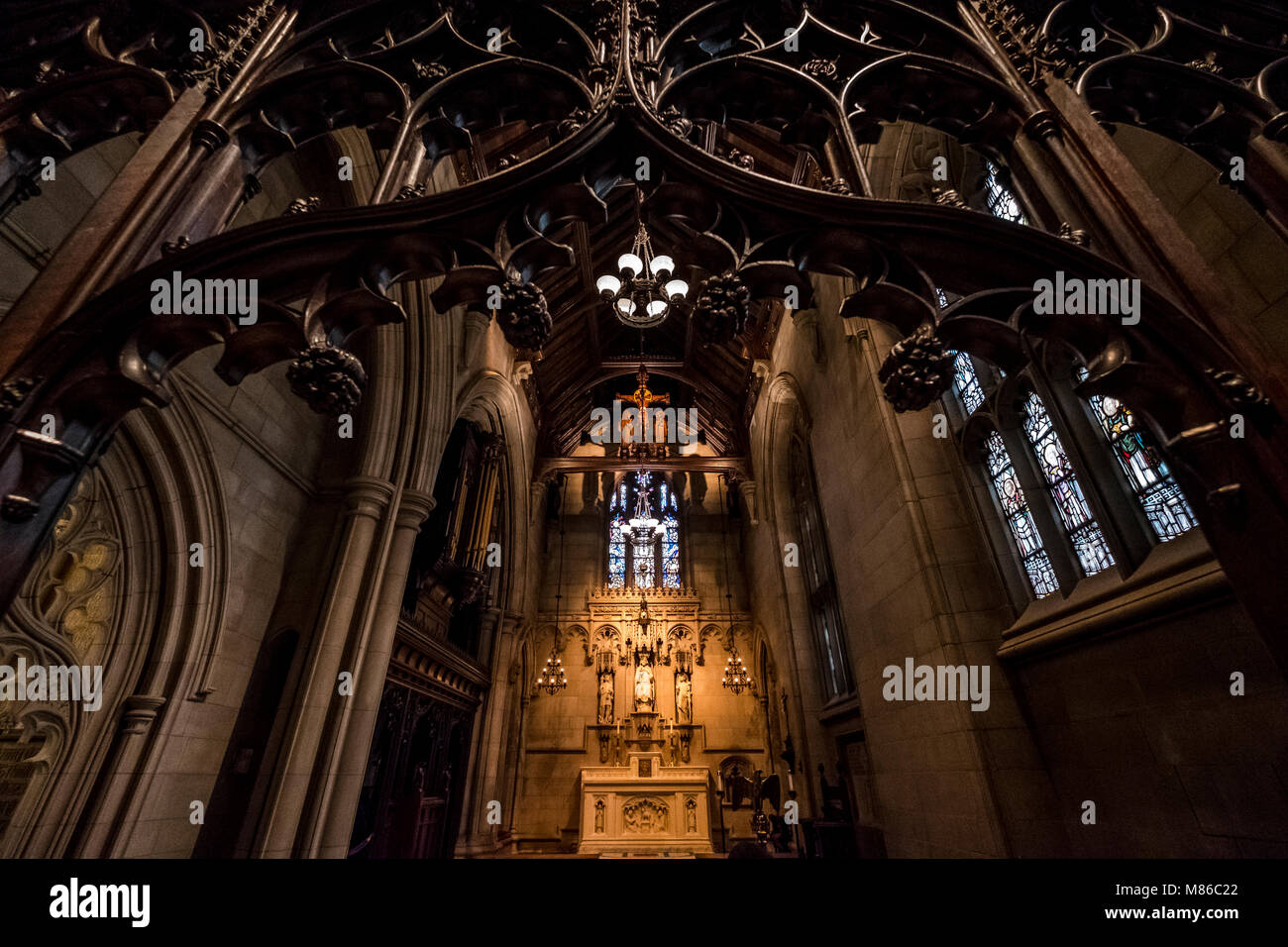 New York City, interiors of Trinity Church Stock Photo - Alamy