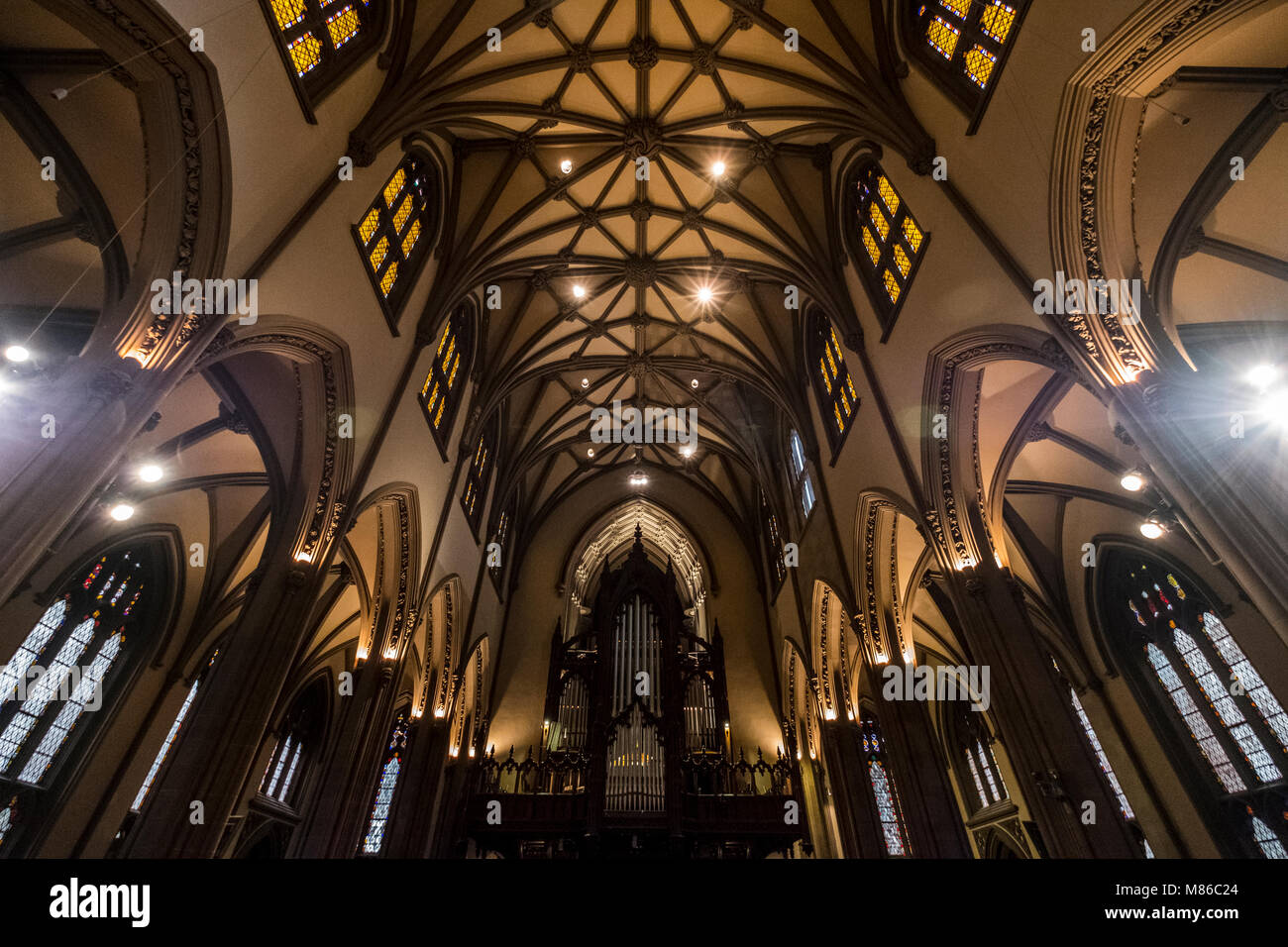 New York City, interiors of Trinity Church Stock Photo - Alamy