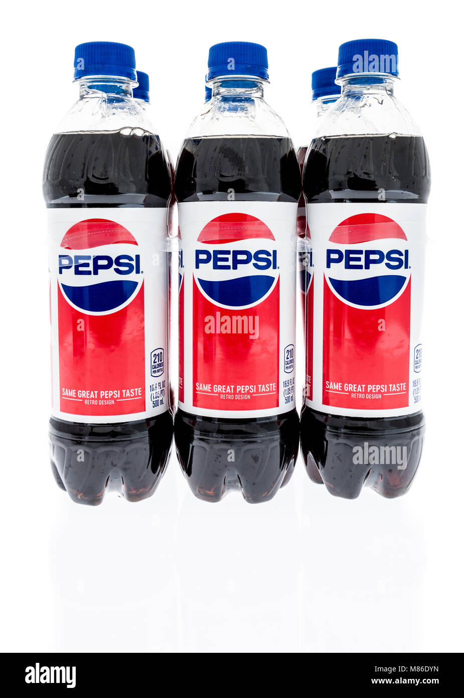 Plastic Six Pack High Resolution Stock Photography and Images - Alamy