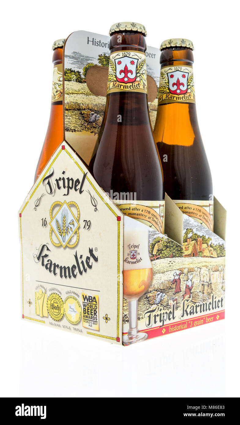 Tripel karmeliet beer bottles hi-res stock photography and images - Alamy