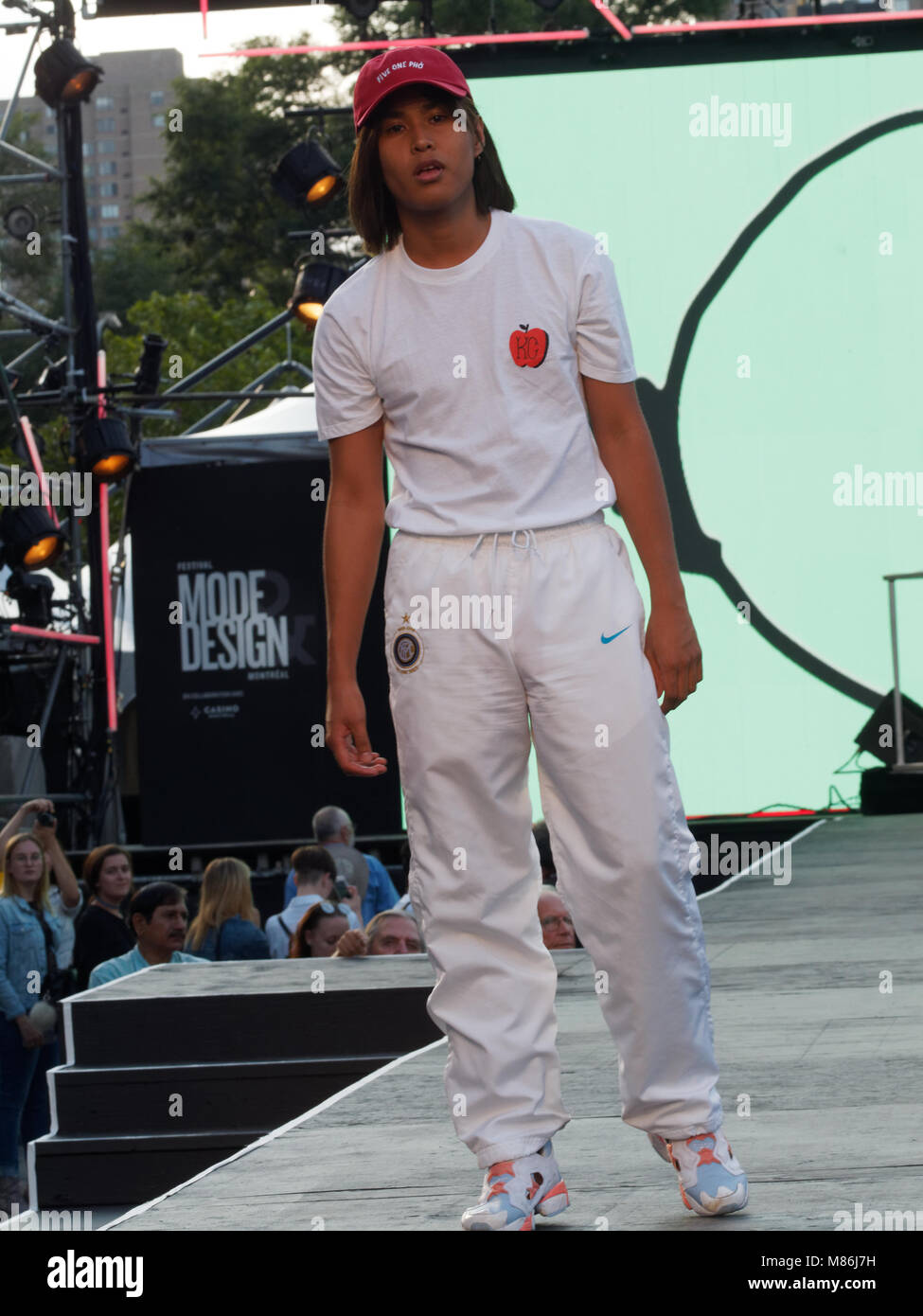 Camera club model hi-res stock photography and images - Alamy