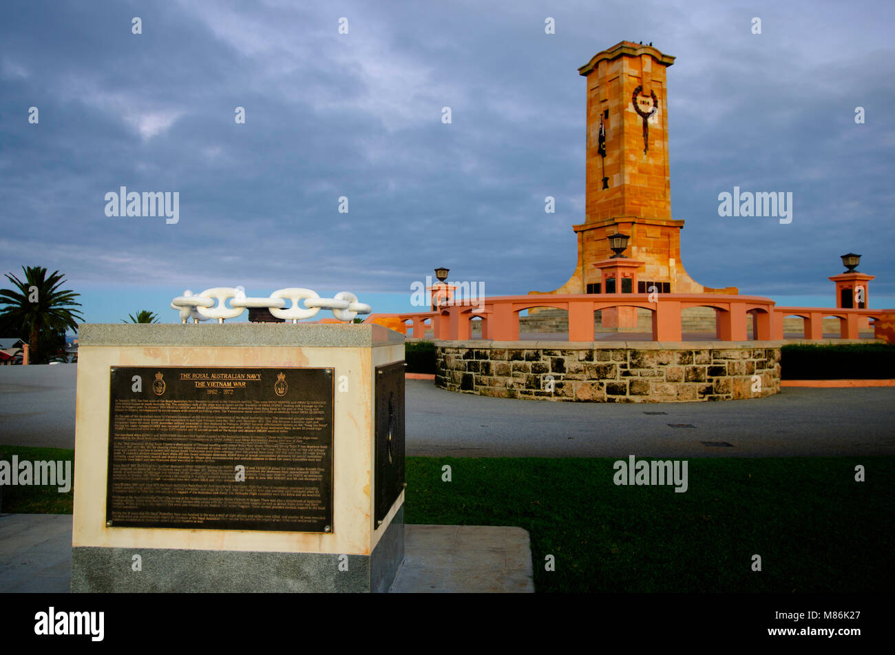 Fremantle War Memorial, Monument Hill, South Fremantle Stock Photo - Alamy
