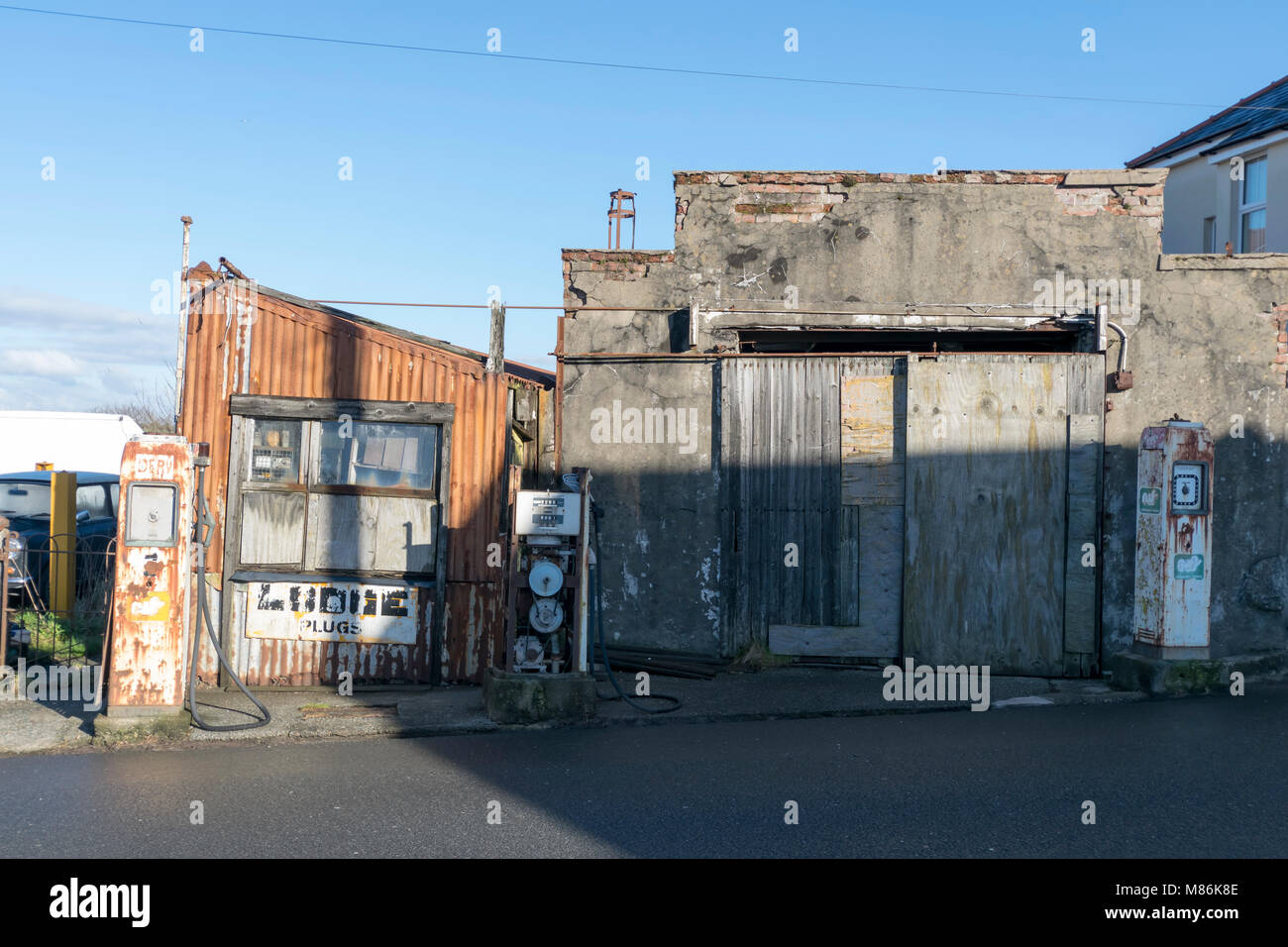 Old run down 50s 60s Welsh garage near Caernarfon in North West Wales ...