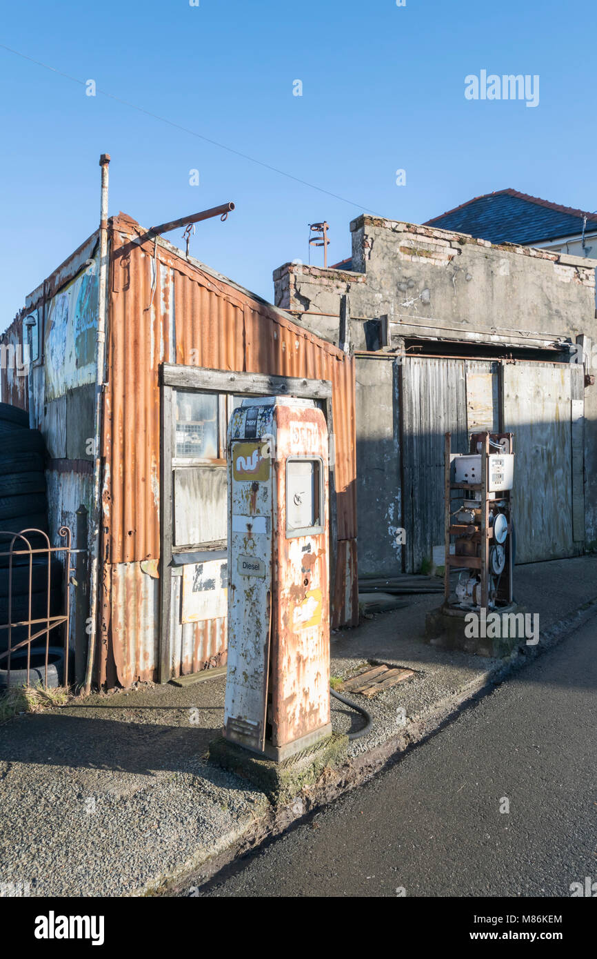 Old run down 50s 60s Welsh garage near Caernarfon in North West Wales ...