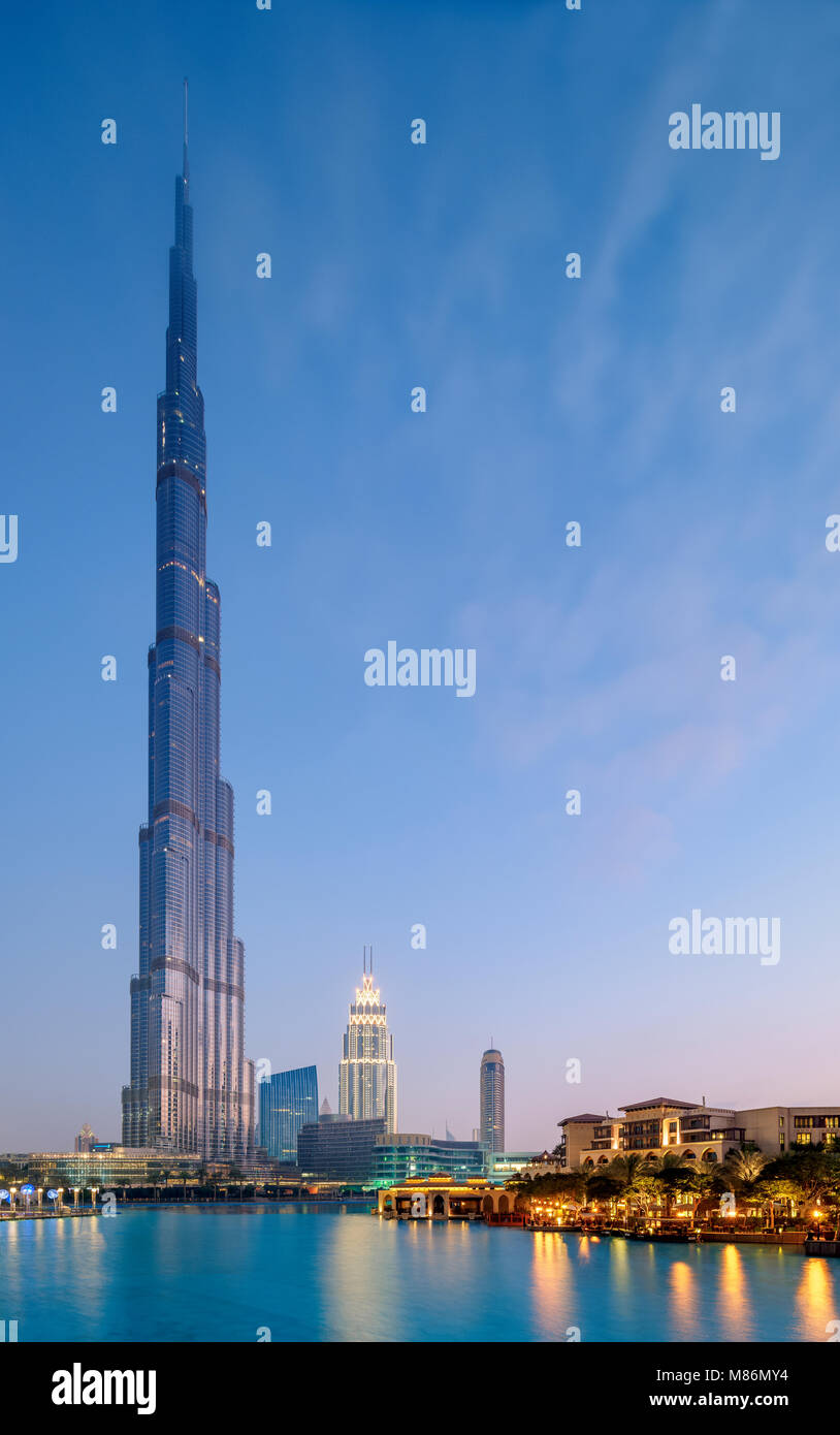 Burj khalifa skyscraper hi-res stock photography and images - Alamy