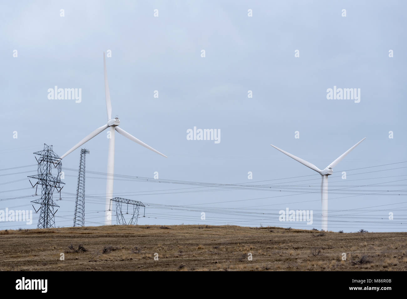 Kittitas Valley Wind Farm and High voltage transmission lines in ...