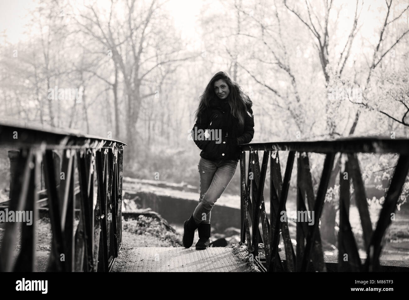 Standing architecture hi-res stock photography and images - Alamy