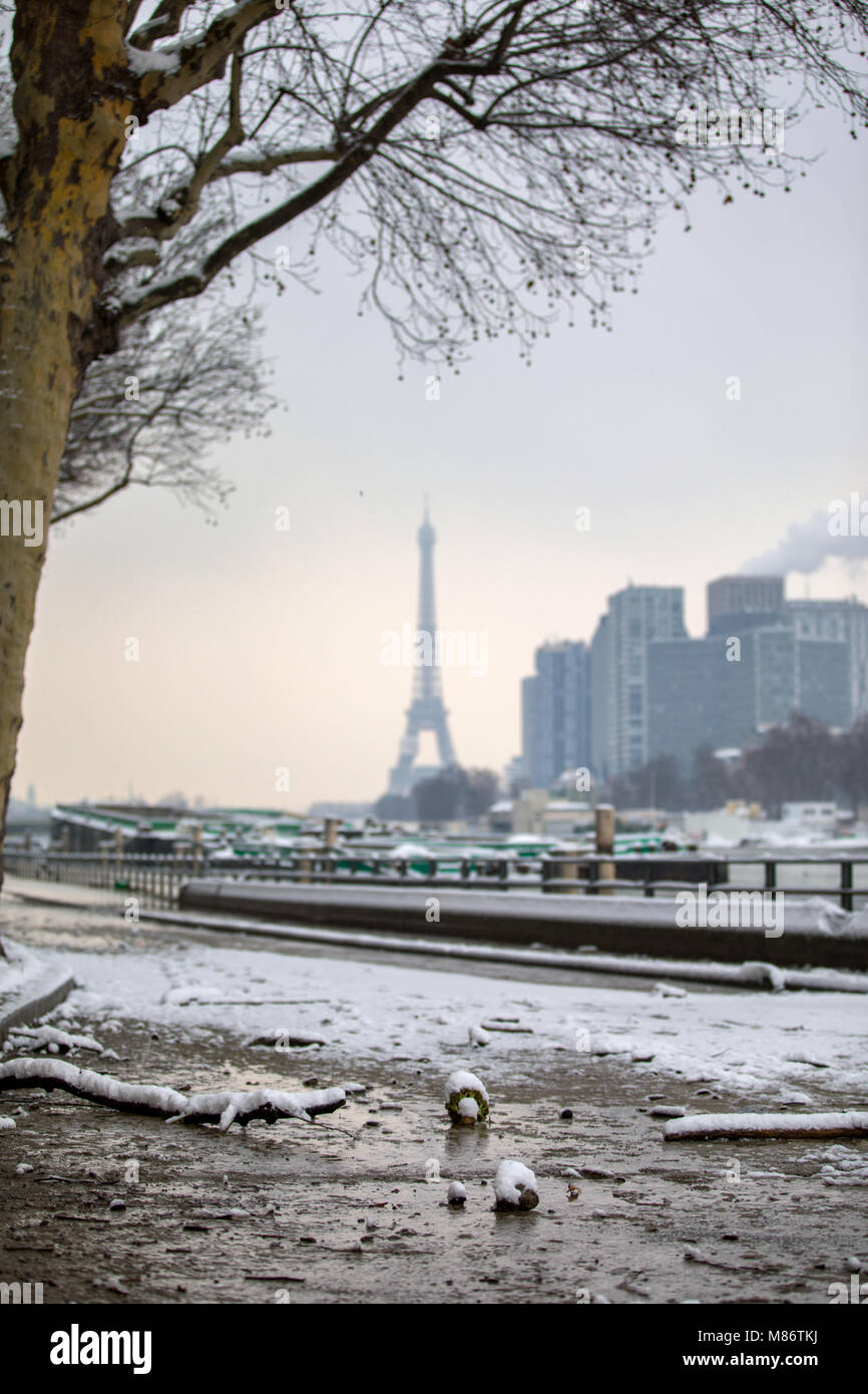 City skyline in the snow, Paris, France Stock Photo - Alamy