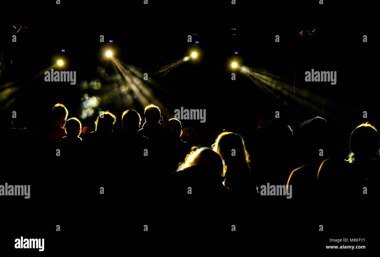 Showbiz shadows hi-res stock photography and images - Alamy