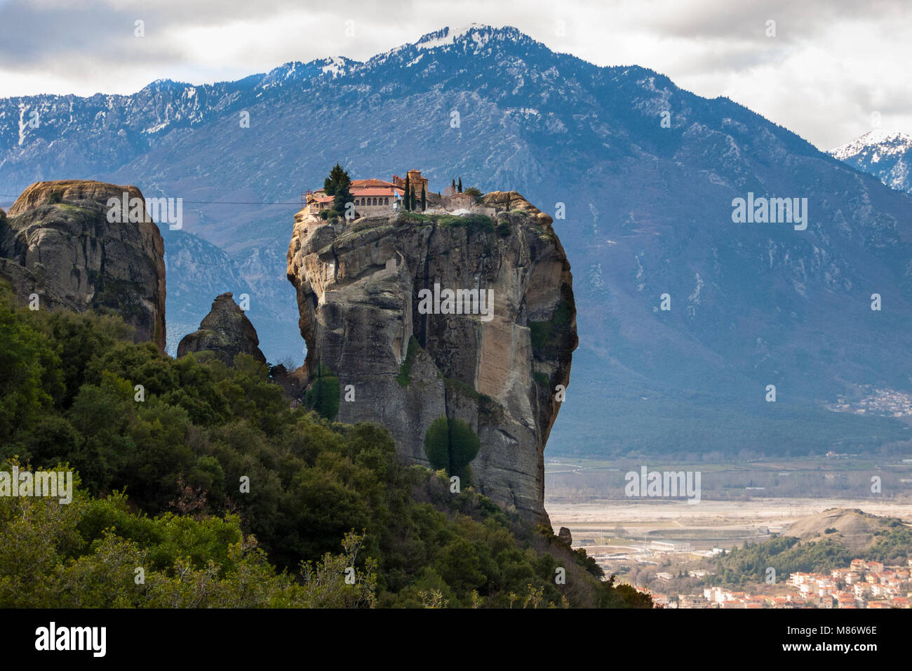 Holy Trinity monastery, Meteora, Thessaly, Greece Stock Photo - Alamy