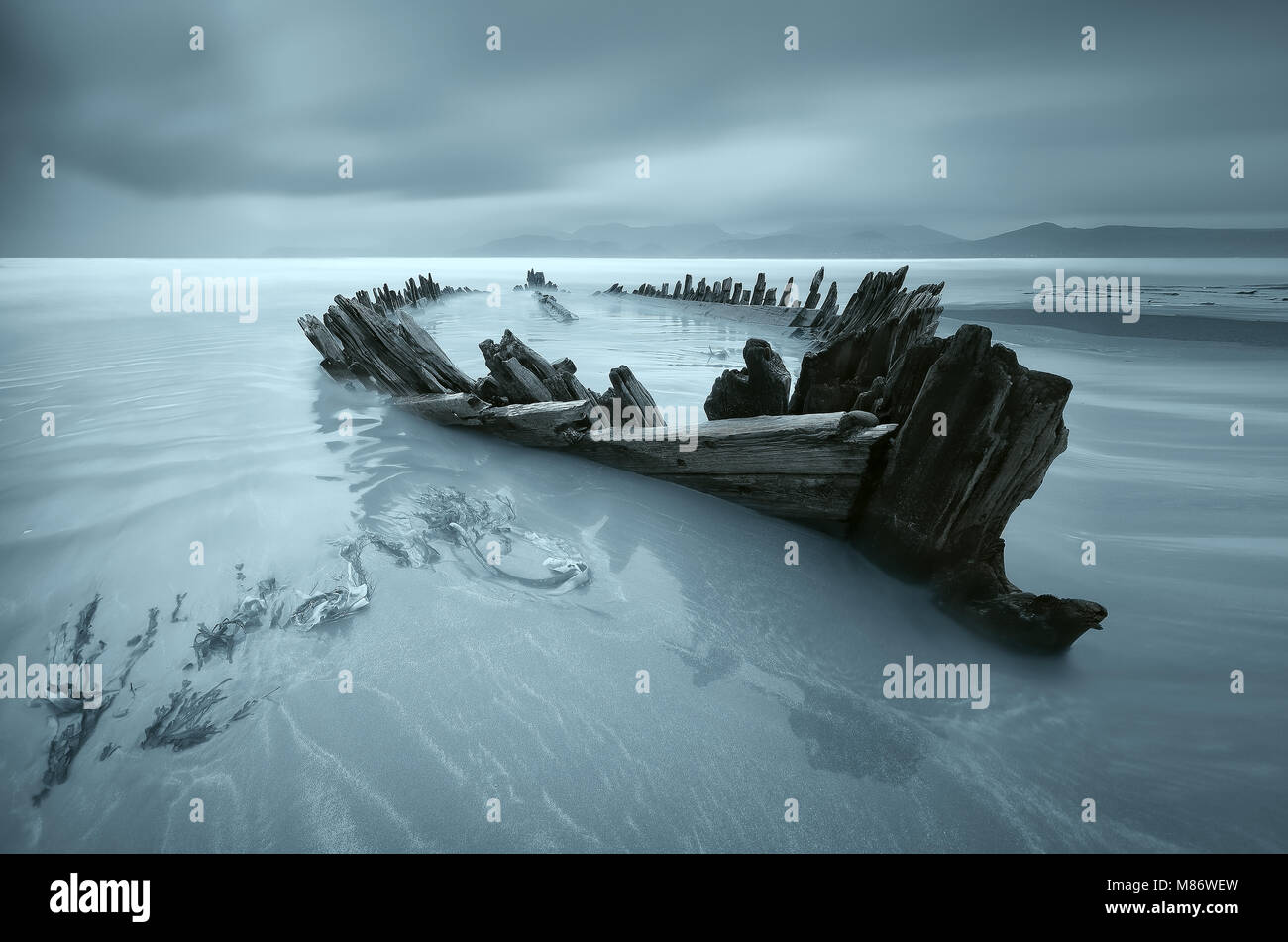 Shipwreck beach wooden ocean hi-res stock photography and images - Alamy