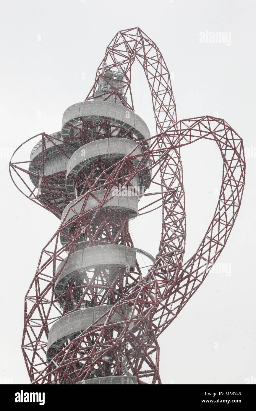 Arcelor mittal orbit hi-res stock photography and images - Alamy