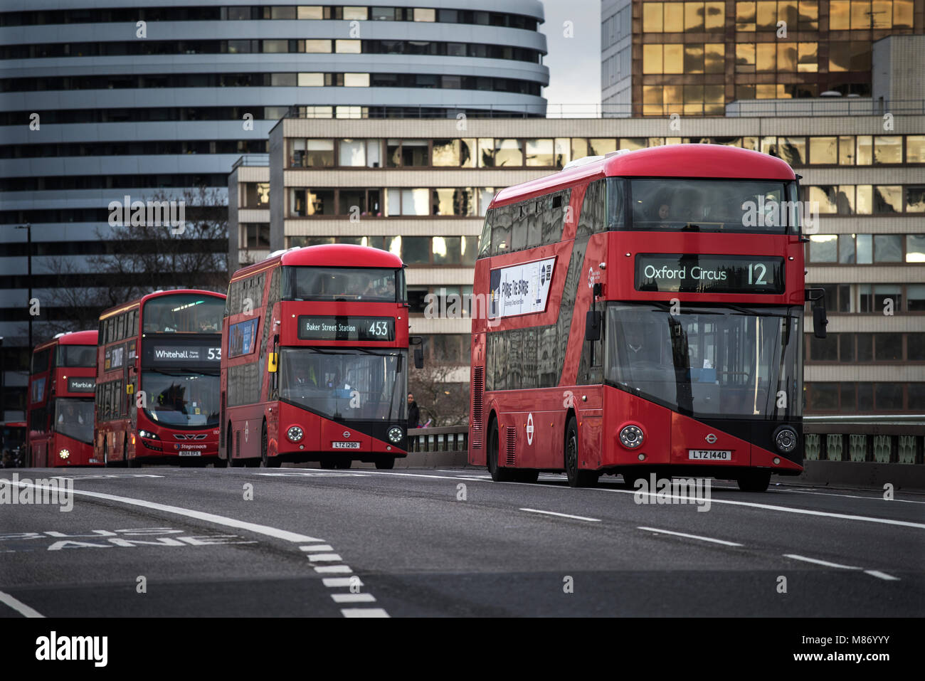 Queue of buses hi-res stock photography and images - Alamy