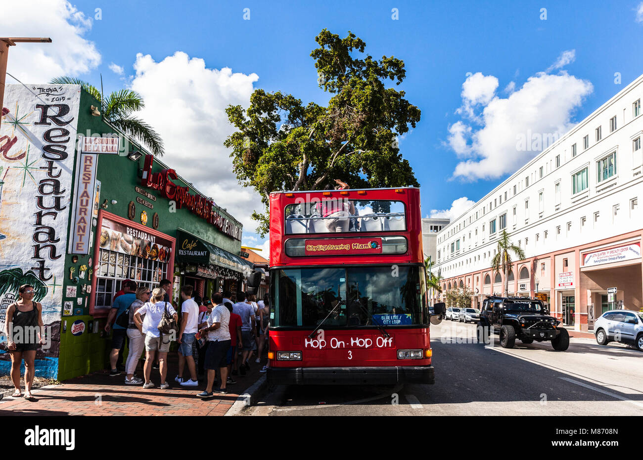 Miami sightseeing bus hi-res stock photography and images - Alamy
