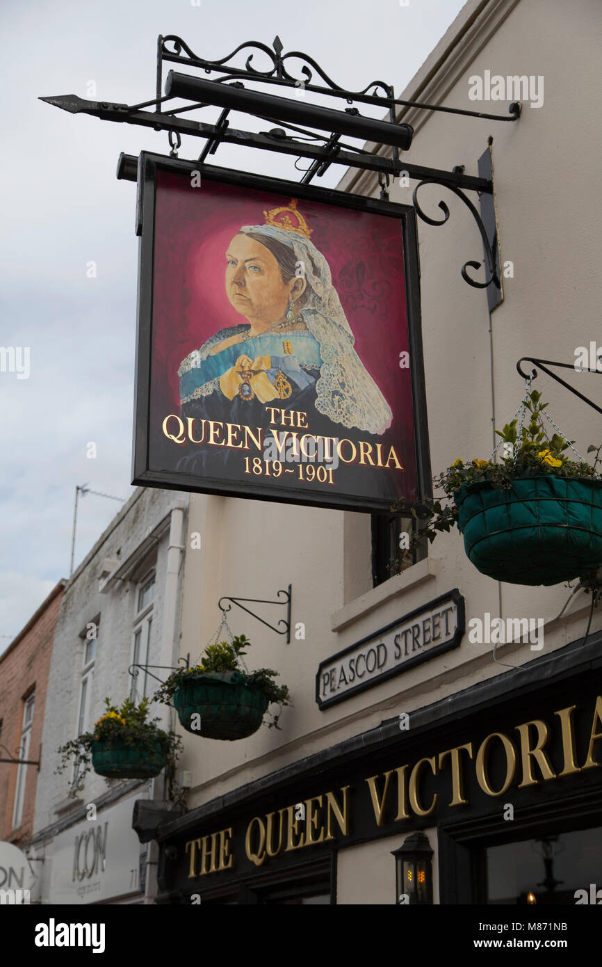 Pub Sign And Victorian Stock Photos & Pub Sign And Victorian Stock ...