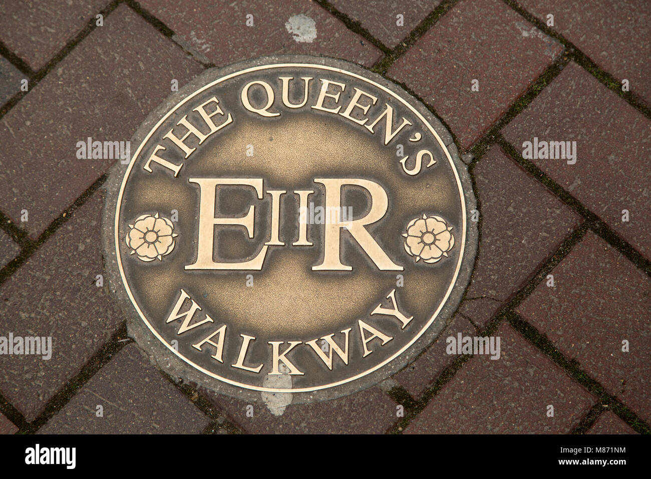 The Queen's Walkway, Windsor, England Stock Photo - Alamy
