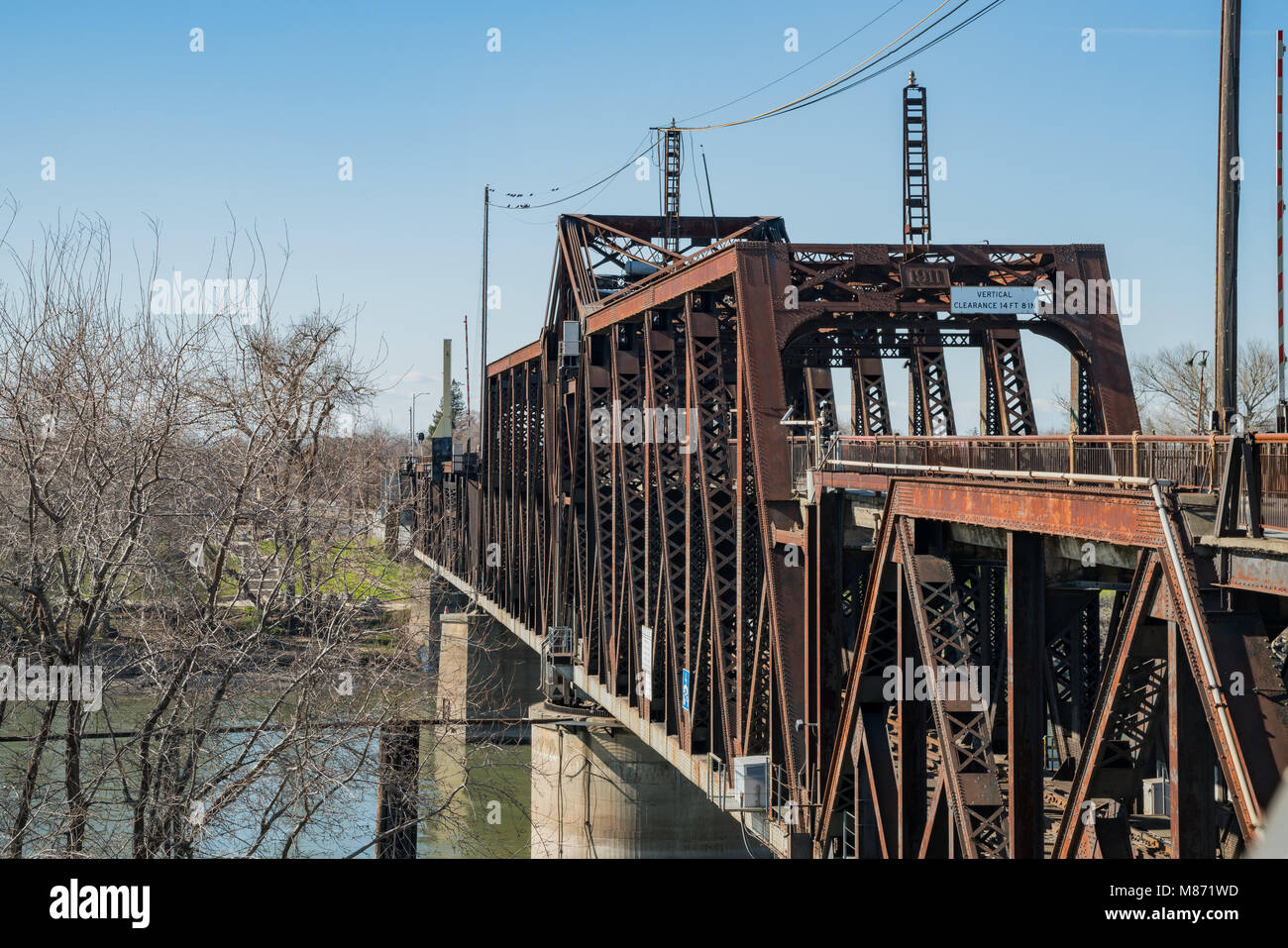 The old I Street Bridge of Sacramento, California Stock Photo - Alamy