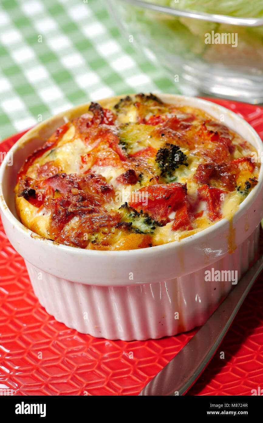 quiche lorraine in a small white bowl Stock Photo - Alamy