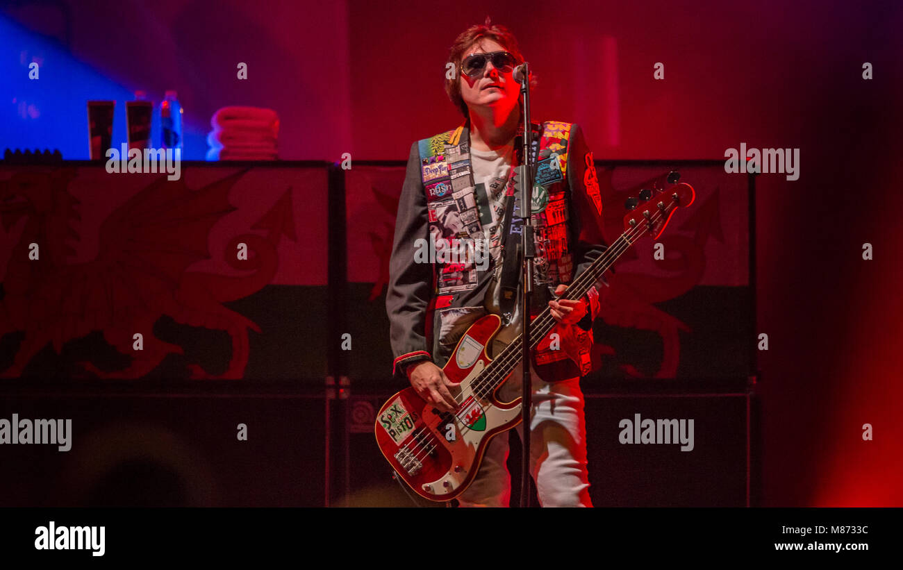 Manics fans hi-res stock photography and images - Alamy