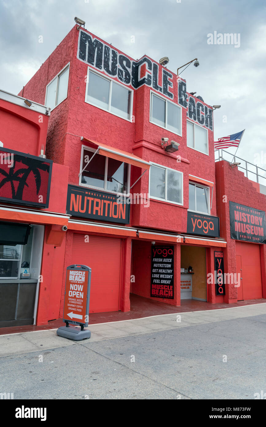Yoga building on Muscle Beach, Santa Monica, California Stock Photo - Alamy
