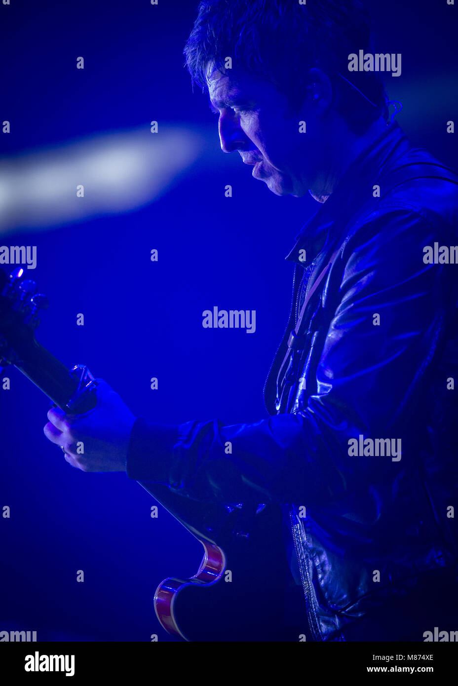 Victorious headliner hi-res stock photography and images - Alamy