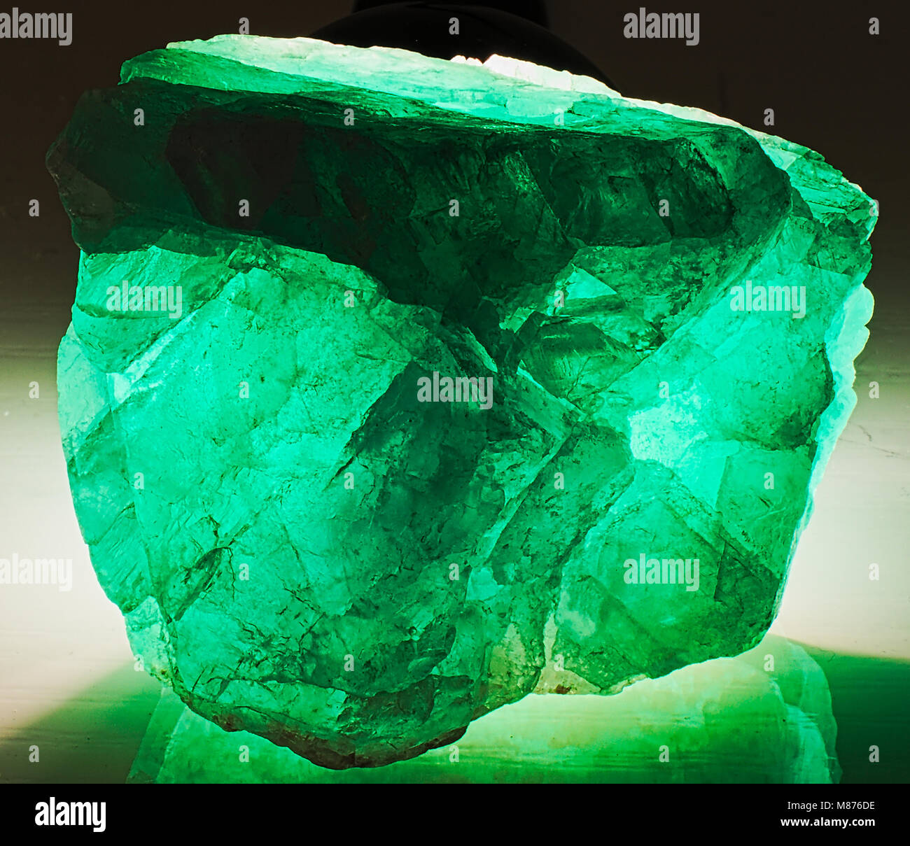 Fluorescent mineral hi-res stock photography and images - Alamy