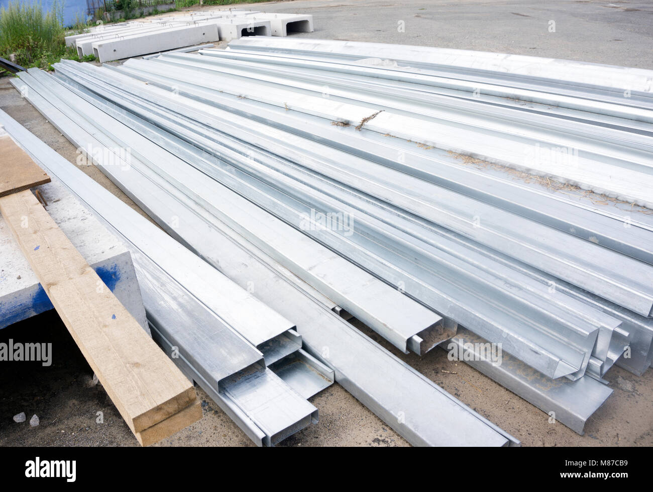 Set building profiles steel hi-res stock photography and images - Alamy