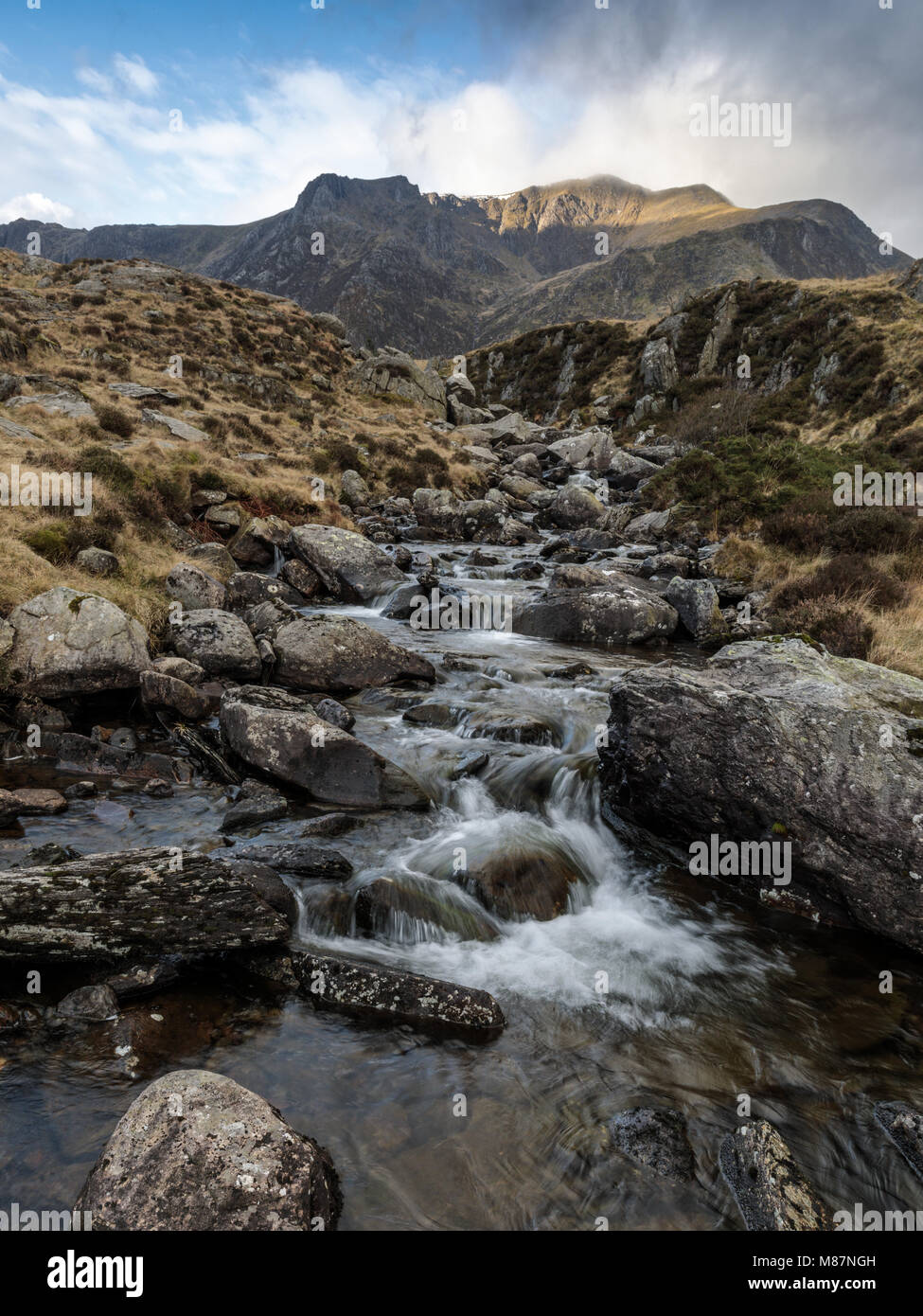 Idwal snowdonia mountain rocks river hi-res stock photography and ...