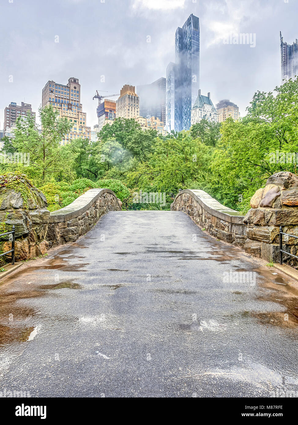 Gapstow Bridge is one of the icons of Central Park, Manhattan in New ...