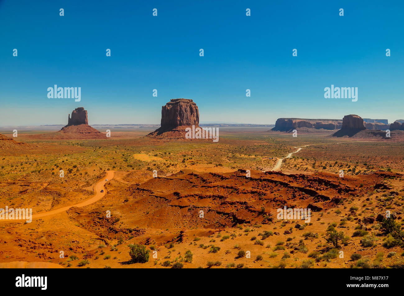 View of iconic Monument Valley in Arizona Stock Photo - Alamy