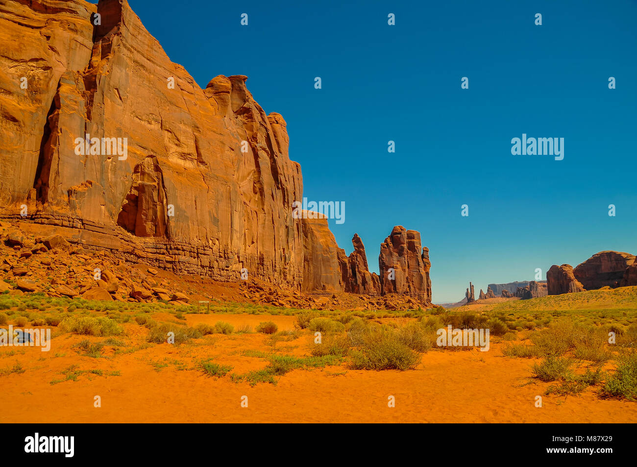 View of iconic Monument Valley in Arizona Stock Photo - Alamy