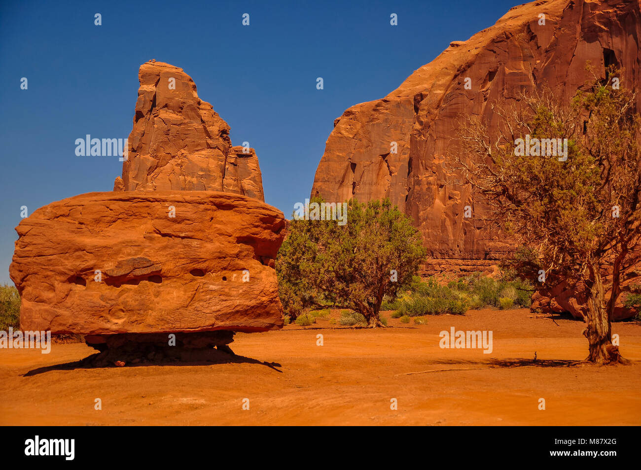 View of iconic Monument Valley in Arizona Stock Photo - Alamy