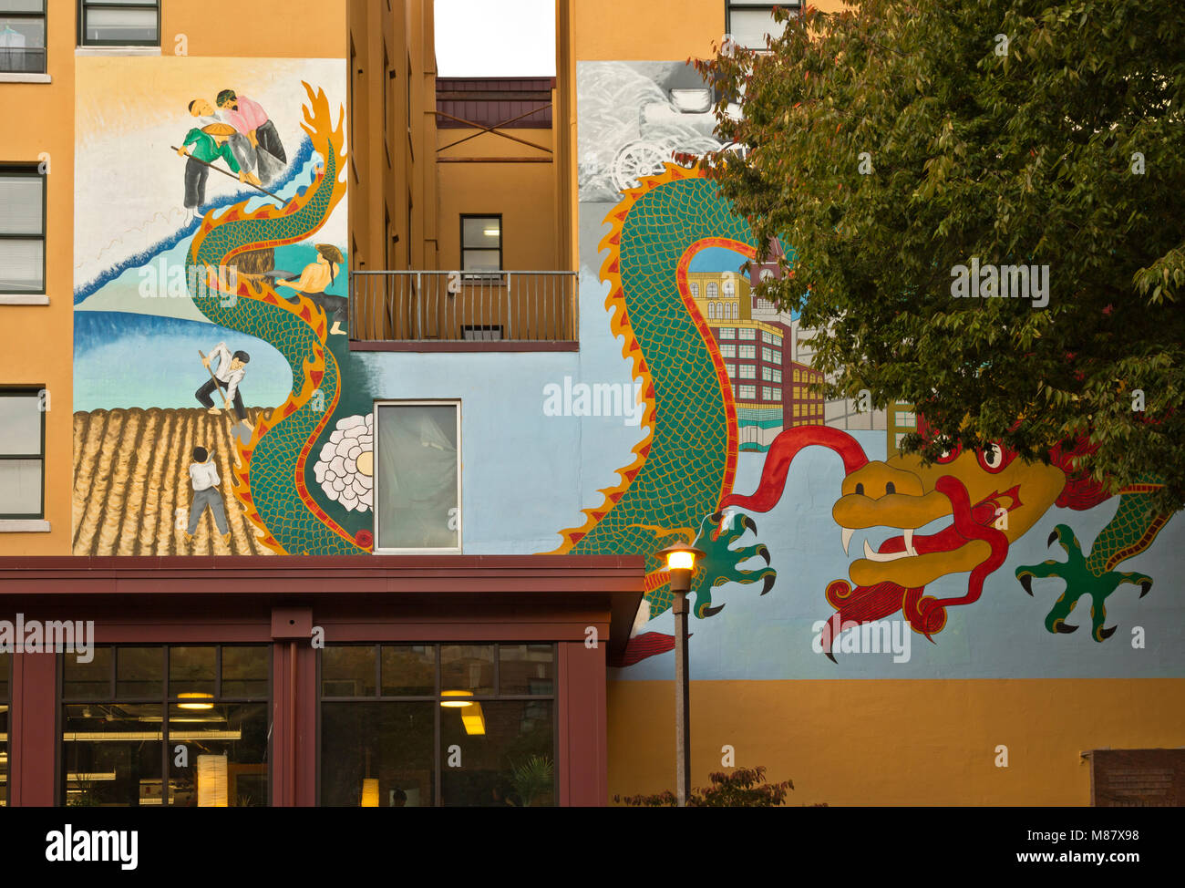 Mural chinese dragon on wall hi-res stock photography and images - Alamy