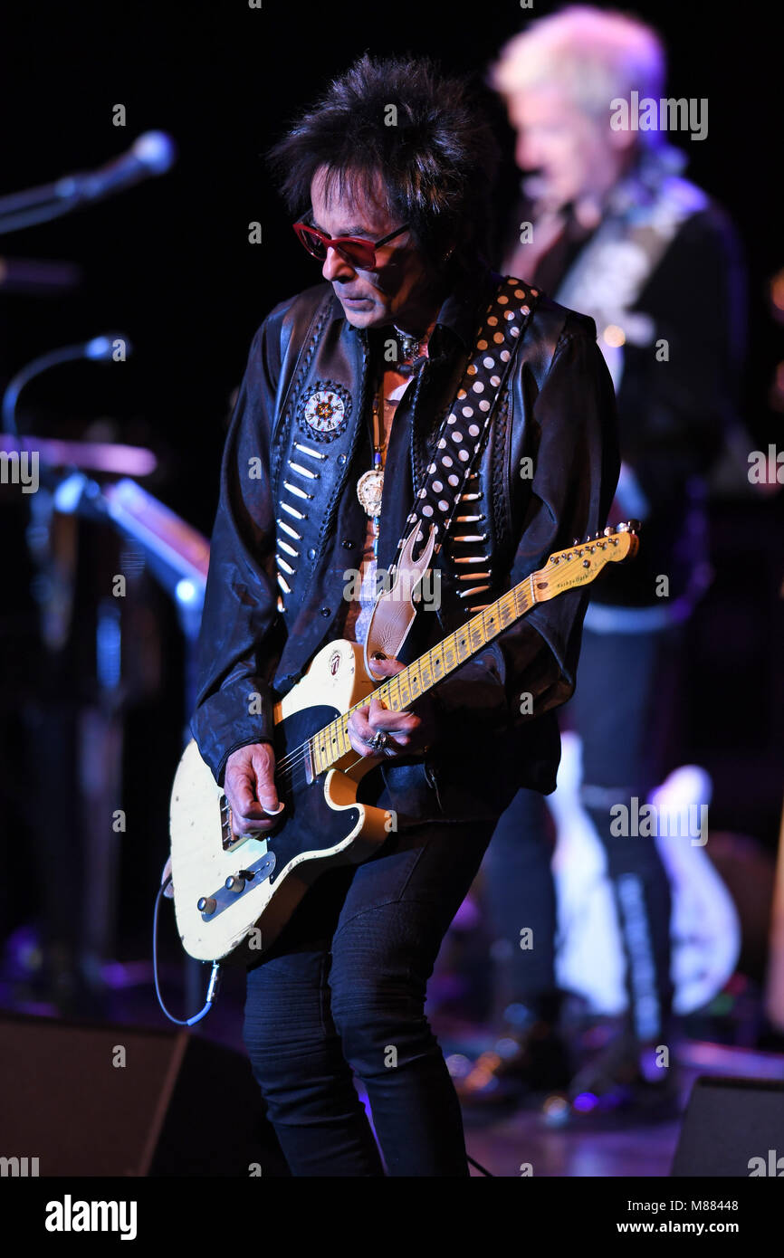 Fort Lauderdale, FL, USA. 14th Mar, 2018. Earl Slick performs during ...