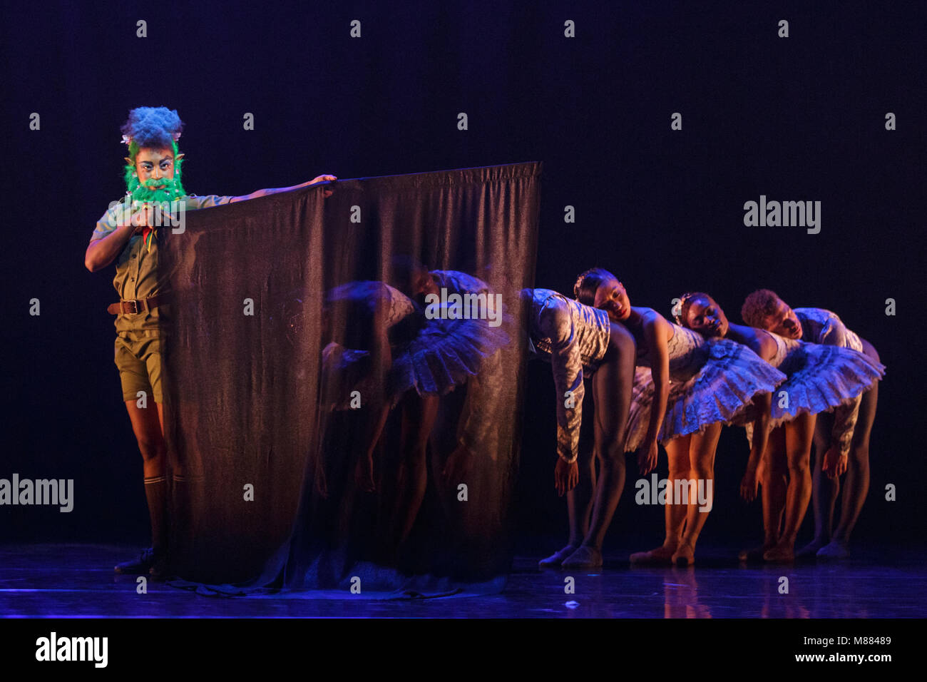 South african ballerina hi-res stock photography and images - Alamy