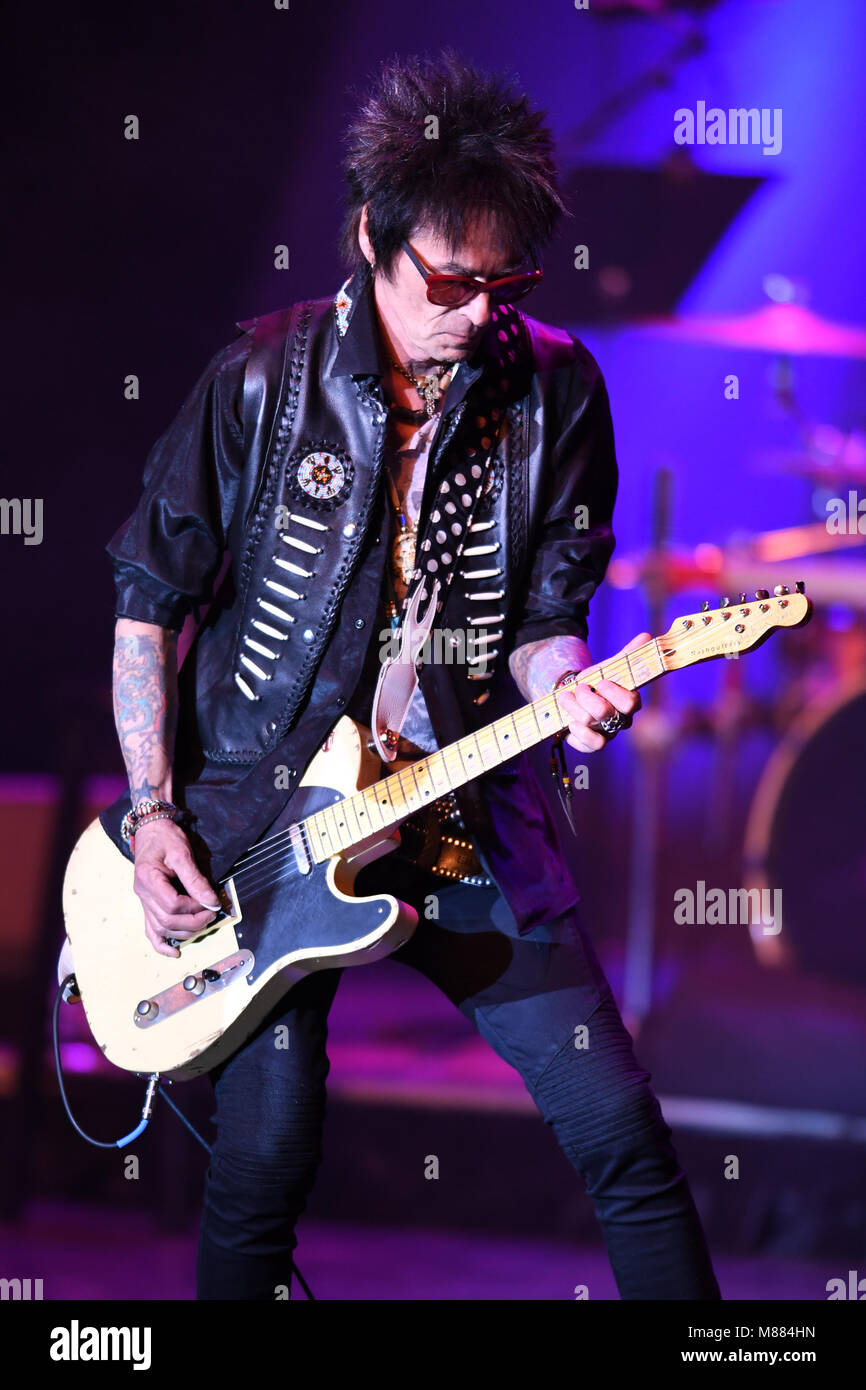 Fort Lauderdale, FL, USA. 14th Mar, 2018. Earl Slick performs during ...