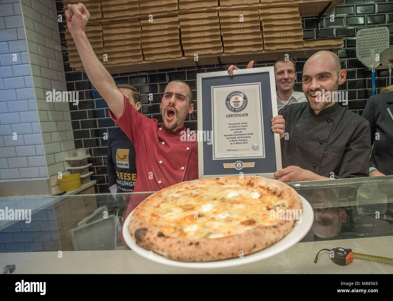 Berlin, Germany, 15 March 2018, Pizza bakers Mirko (l) and Andrea from ...