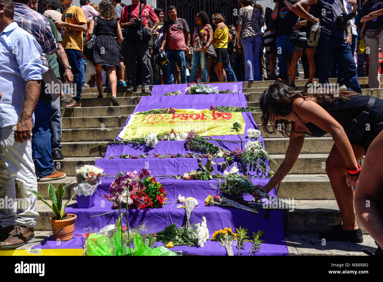Crime funeral coffin hi-res stock photography and images - Alamy