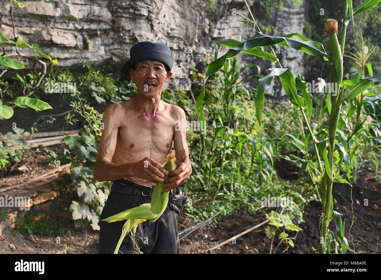 Guiyan, Guiyan, China. 16th Mar, 2018. Guiyang, CHINA-Peng Xingxiang, a ...