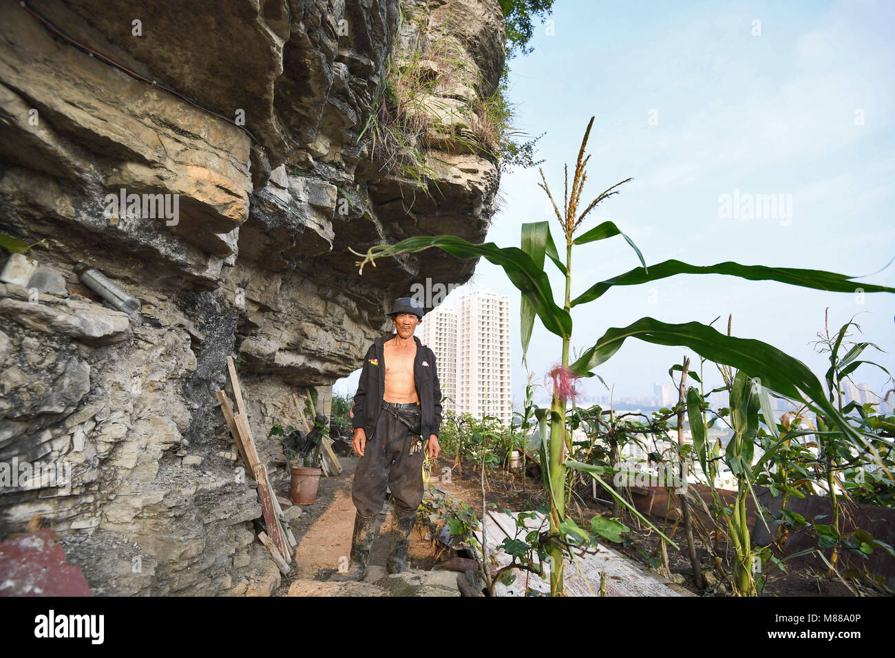 Guiyan, Guiyan, China. 16th Mar, 2018. Guiyang, CHINA-Peng Xingxiang, a ...