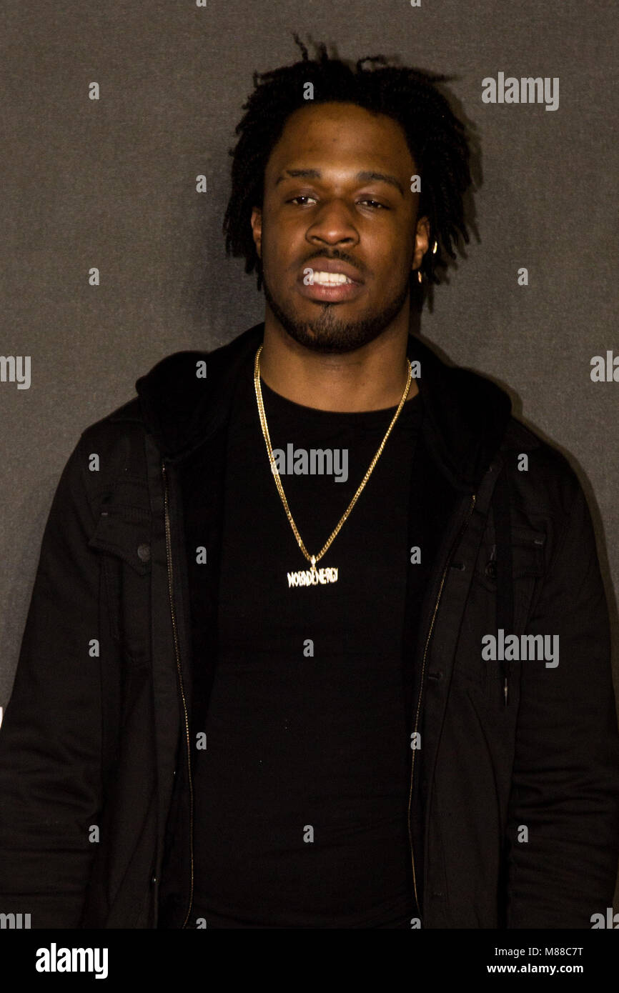 Avelino arrives at The Premiere of Netflix’s The Defiant Ones at Ritzy ...