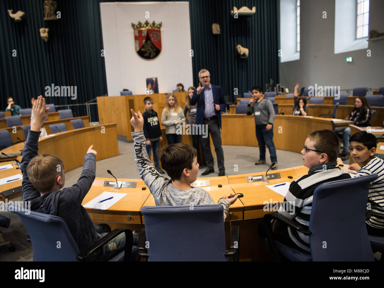09th March 2018, Mainz, Germany: Primary school pupils attend the state ...