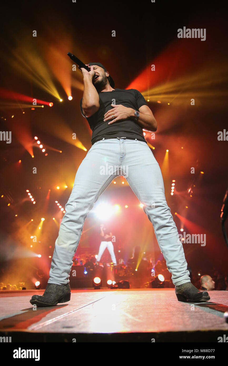 Sydney, NSW, Australia. 16th Mar, 2018. U.S. Country Singer Luke Bryan ...